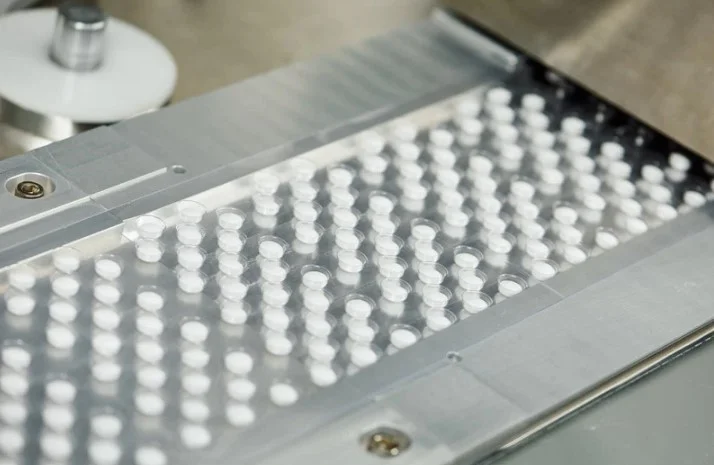 MDR in Healthcare: Revolutionizing Medical Logistics - Russell Conveyor